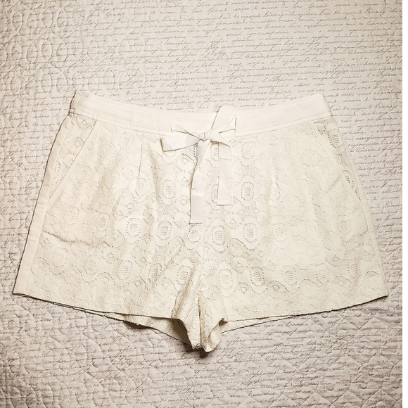 LOFT | Shorts | Loft Ivory Lace Drawstring Crochet Lined Short Shorts 4 ...